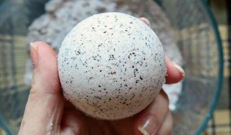 Vanilla Chai Tea Exfoliating Bath Bombs - Happy Mothering